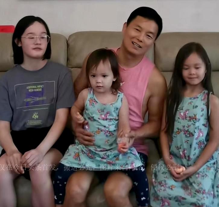 "Crosstalk celebrity Zhou Weixing: Married a 30-year-old foreign wife ...