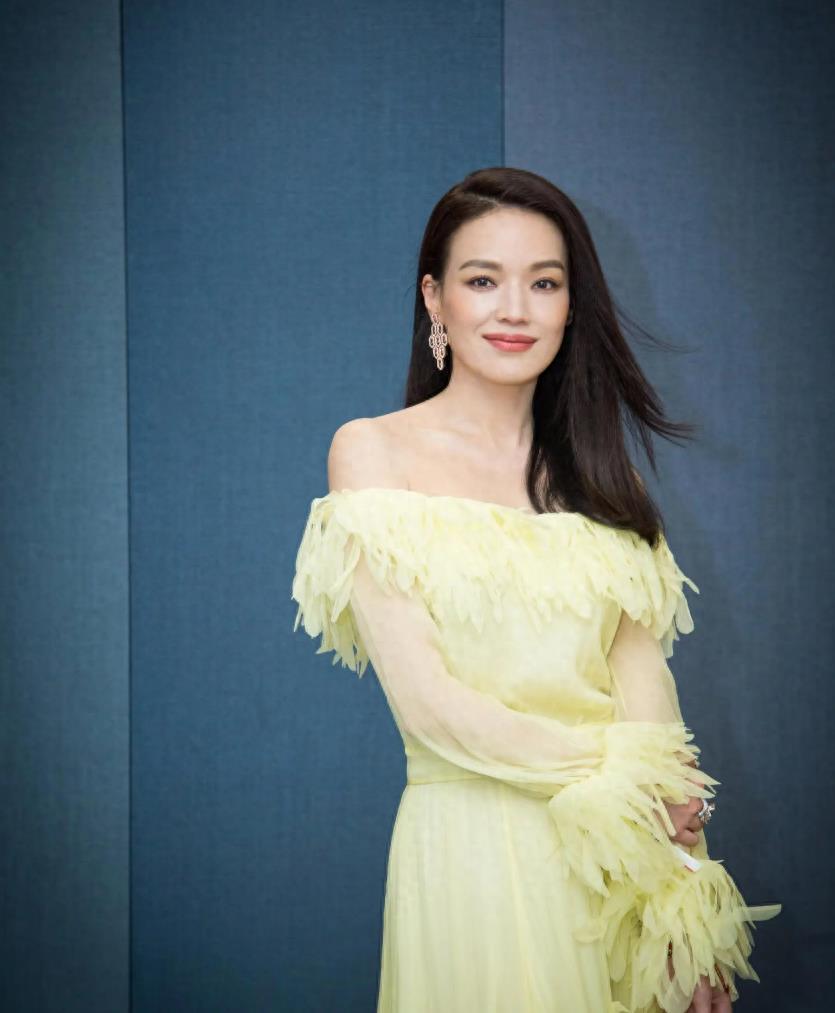 When Shu Qi was 18 years old, she took off her clothes to make a movie ...
