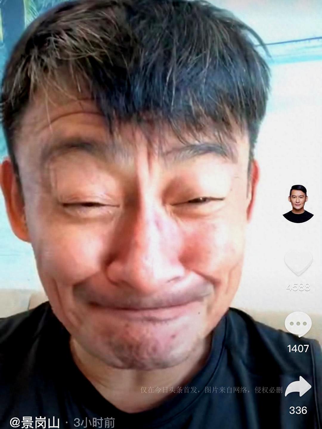 54-year-old Jing Gangshan drank heavily in front of the camera, blushed ...