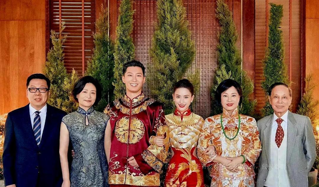 A rich princess falls in love with a poor boy, and her wedding is about ...