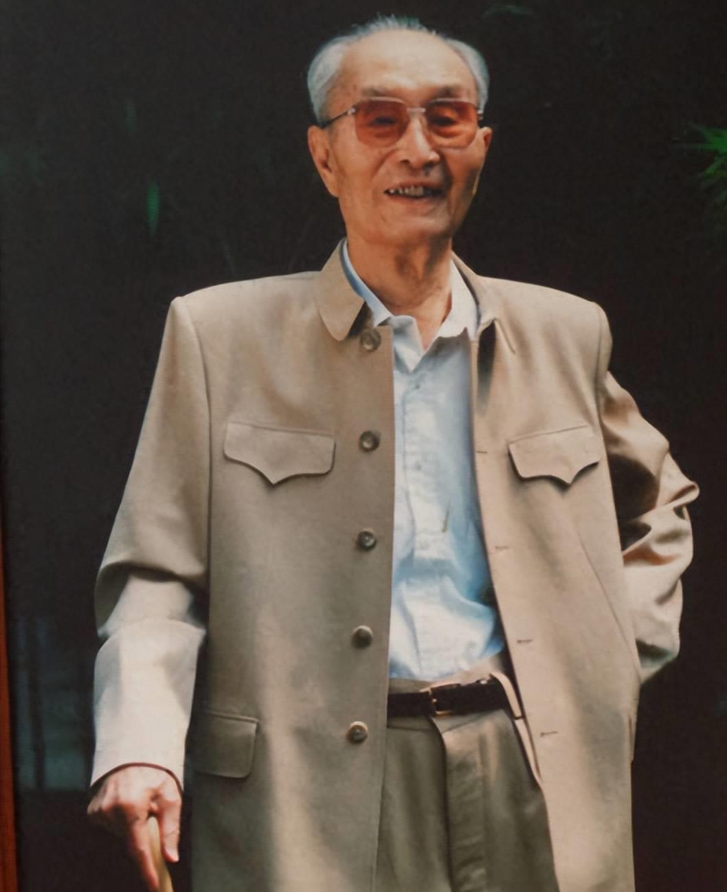 Original Deng Xiaoping specifically talked to Zhang Aiping: Don't let ...