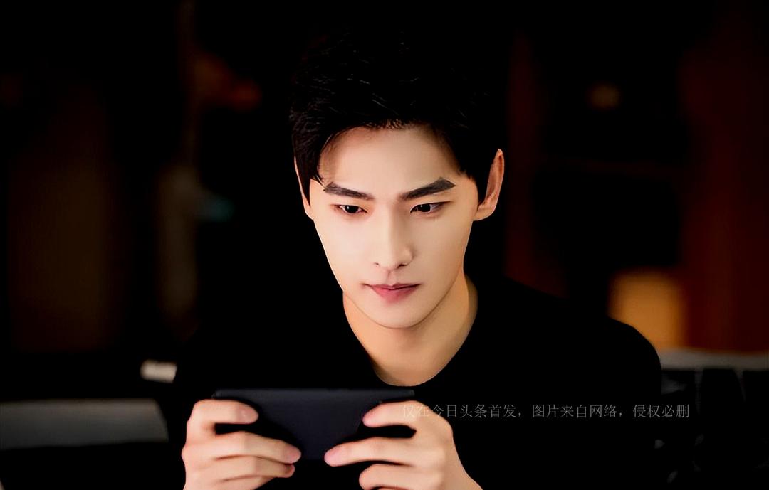 After "Glory", will Gu Man have another novel turned into a film? Xiao ...