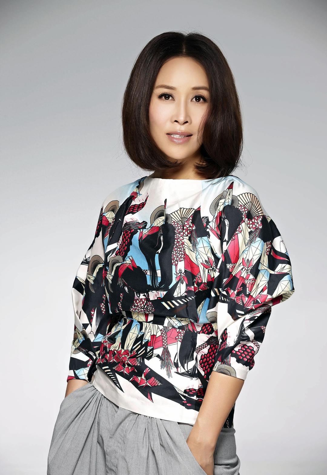 Na Ying made a strong comeback, and held two concerts in October, the ...