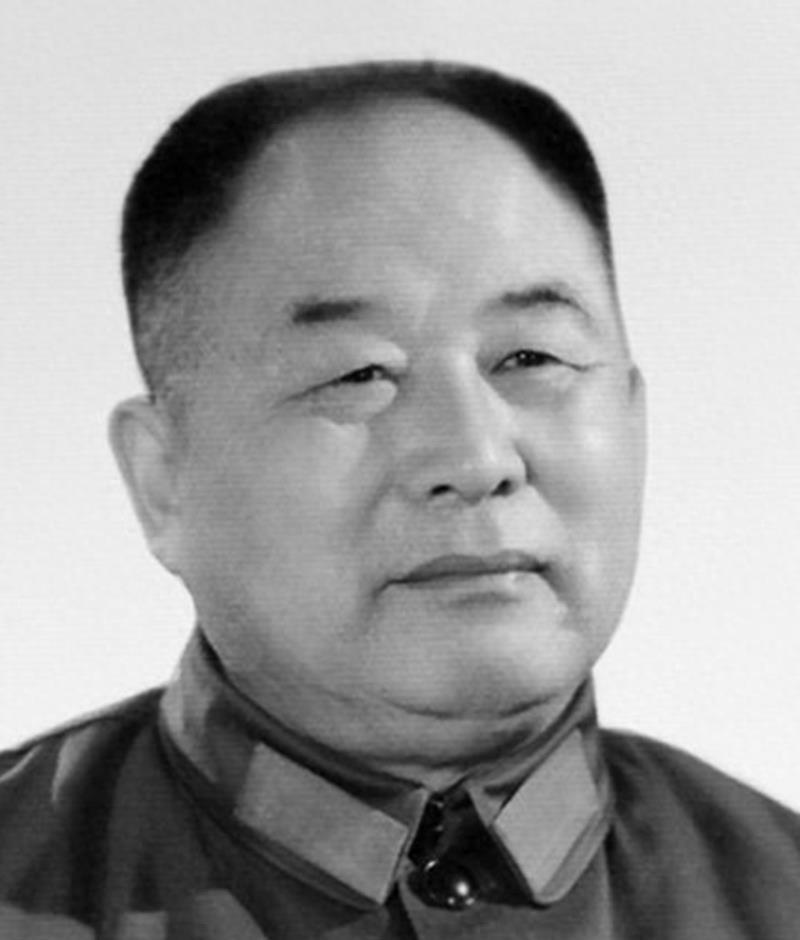 After Ji Dengkui resigned, his son asked him if he was "the first of ...