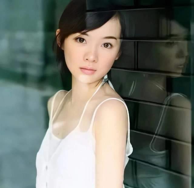 43-year-old Huo Siyan is ambitious and charming! - iNEWS