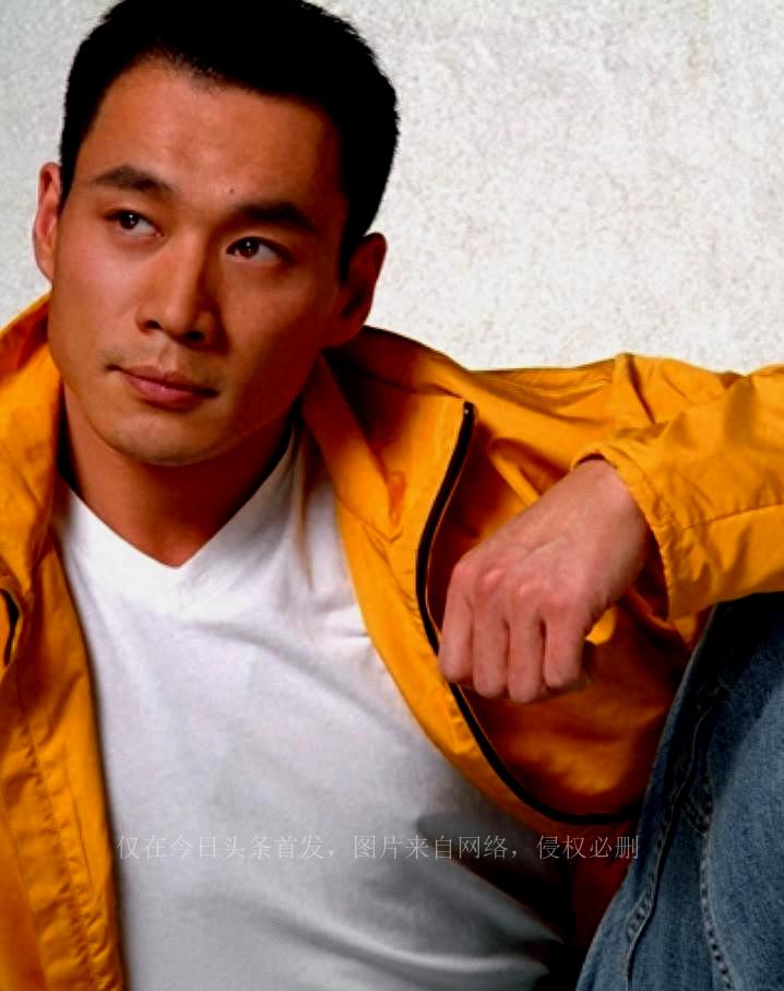 Famous actor Ding Haifeng: I have been in love with my first wife for ...