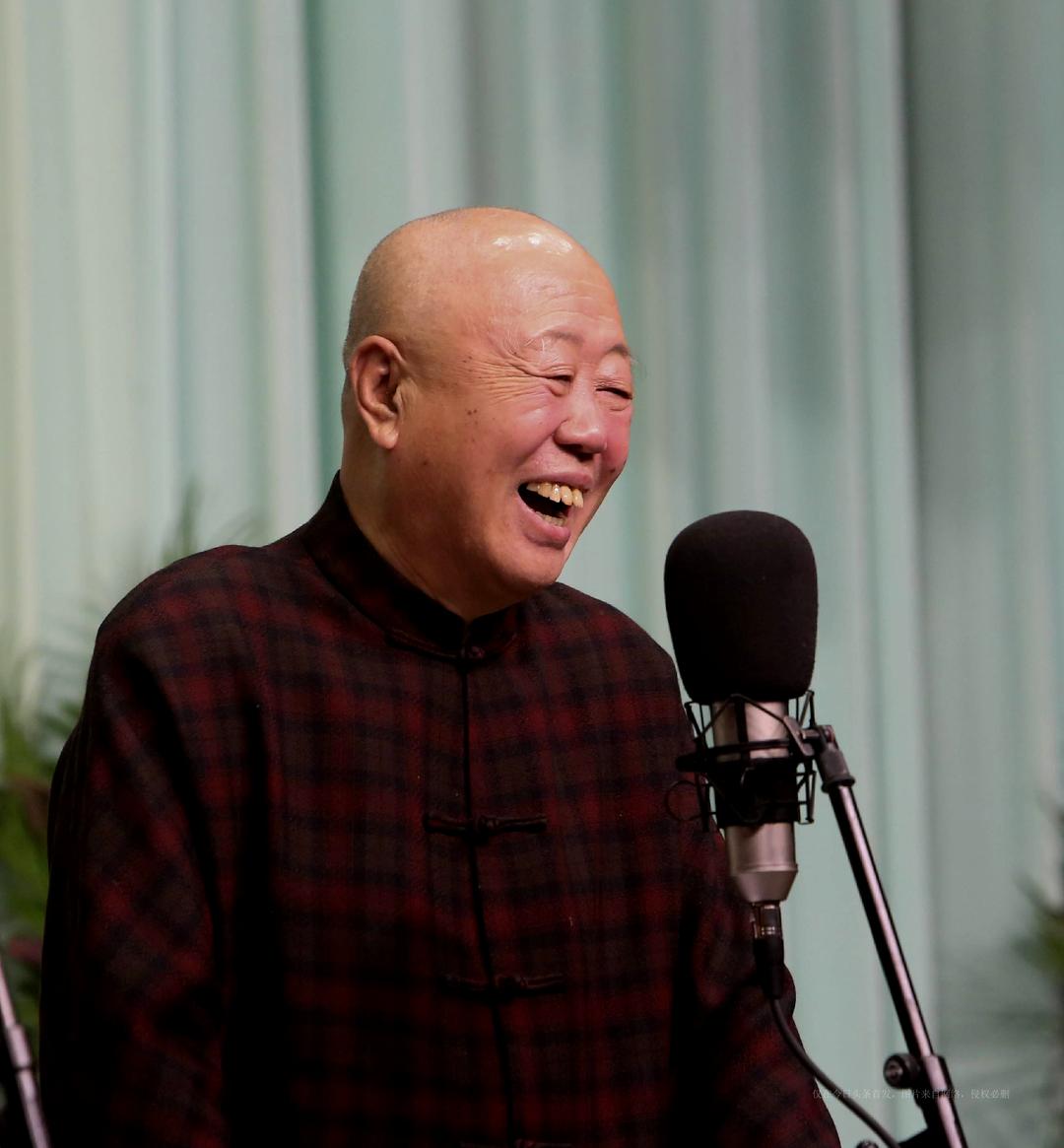 Stars appeared at Li Jianhua's memorial service. Cai Ming cried and was ...