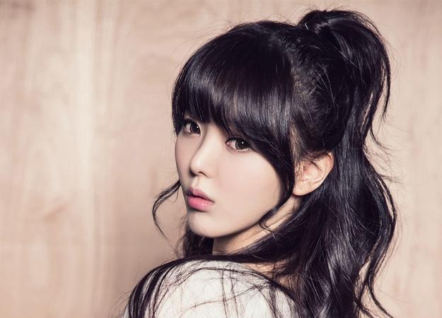 After her husband Xiang Ying died, Li Youlan remarried Zhang Aiping and ...