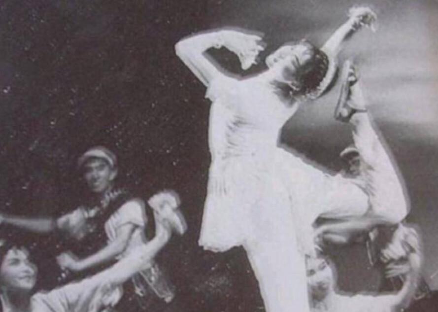 Ye Qun has objections to his son's marriage. Zhang Ning persuades him ...