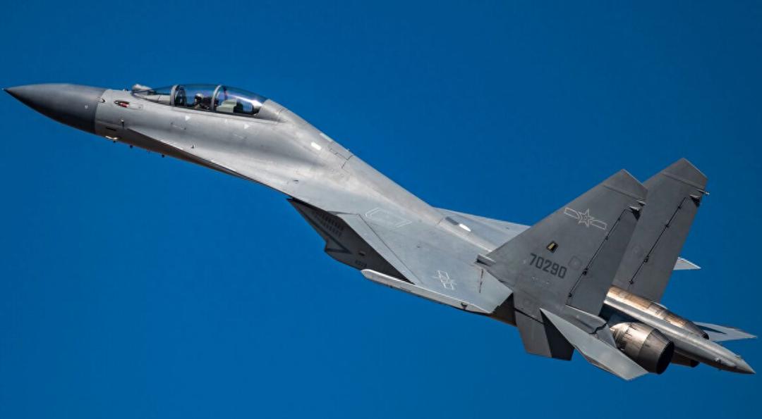 The world's first Mach 4 fighter jet has arrived. It can attack ...