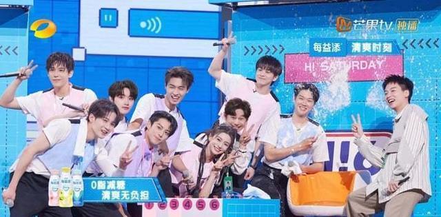 Tan Jianci and Wang Hedi renewed the contract of "Hi,6" and the ...