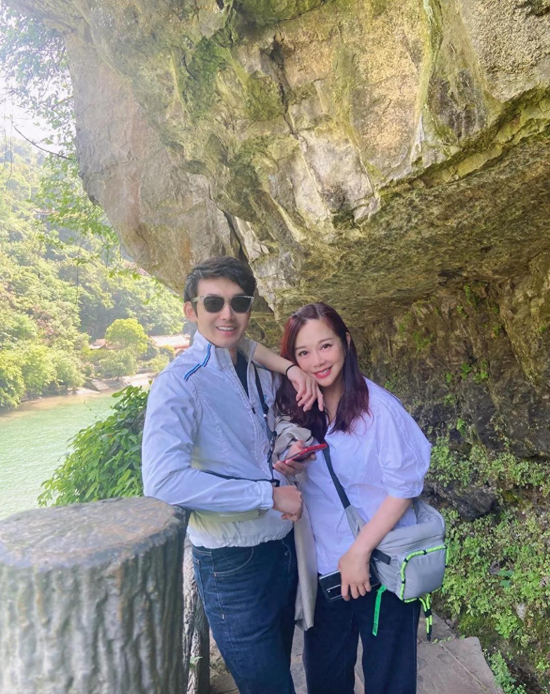 Chen Songling's family of four went on a trip. They were all pictured ...