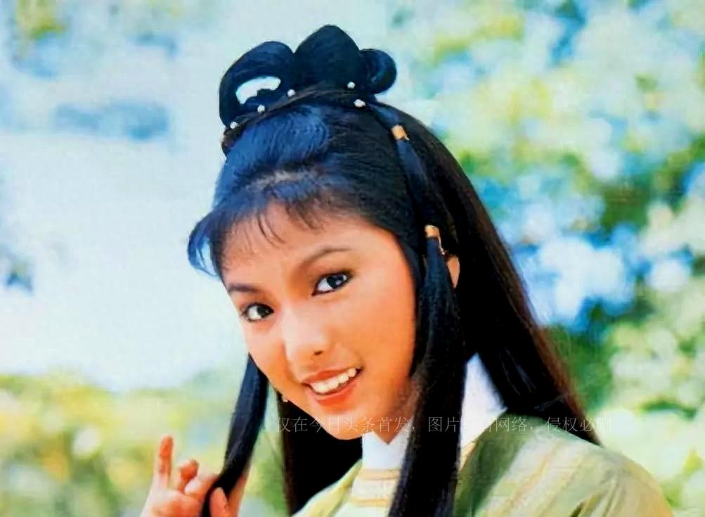 Comparison of Huang Rong's appearance in nine editions. Who is the most ...