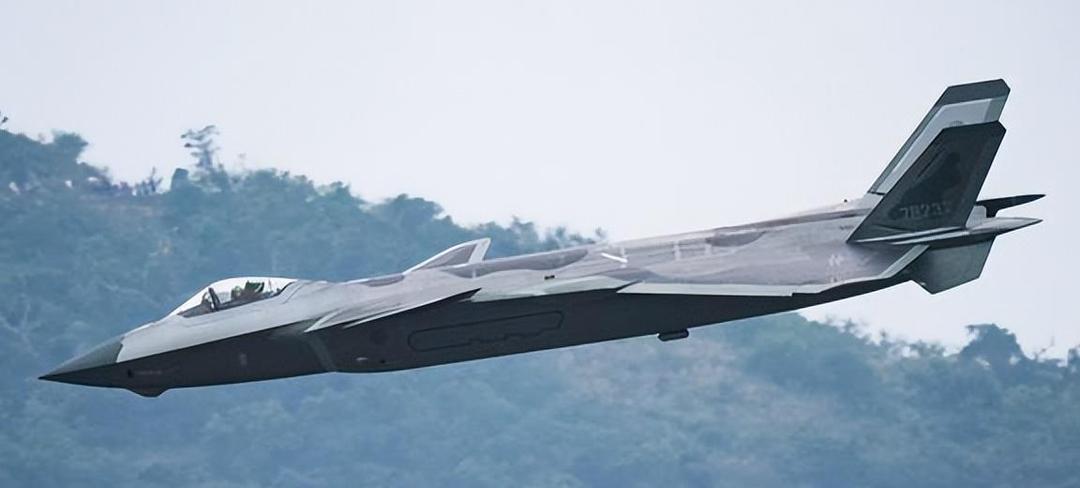 As early as 2018, the US military obtained a "J-20", and major bases ...