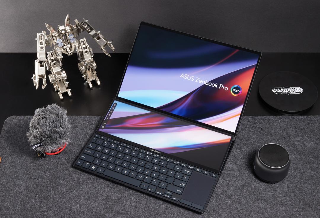 Isn't this better than a Mac+iPad dual-screen companion? Dual-screen ...