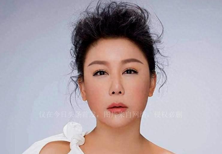The 55-year-old well-known actress Lan Xinmei fell in the bathroom and ...