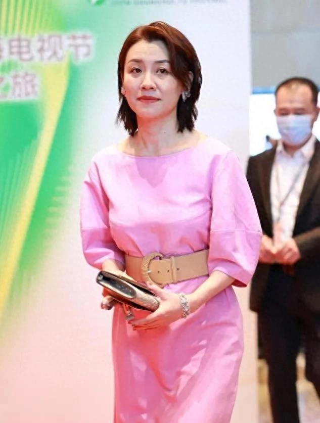 Liu Lin is out of the spotlight again. She boldly challenges teenage ...