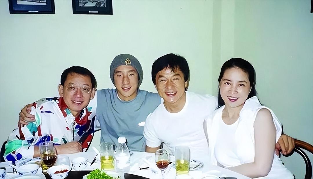 The biological father and son finally recognized each other! The ...