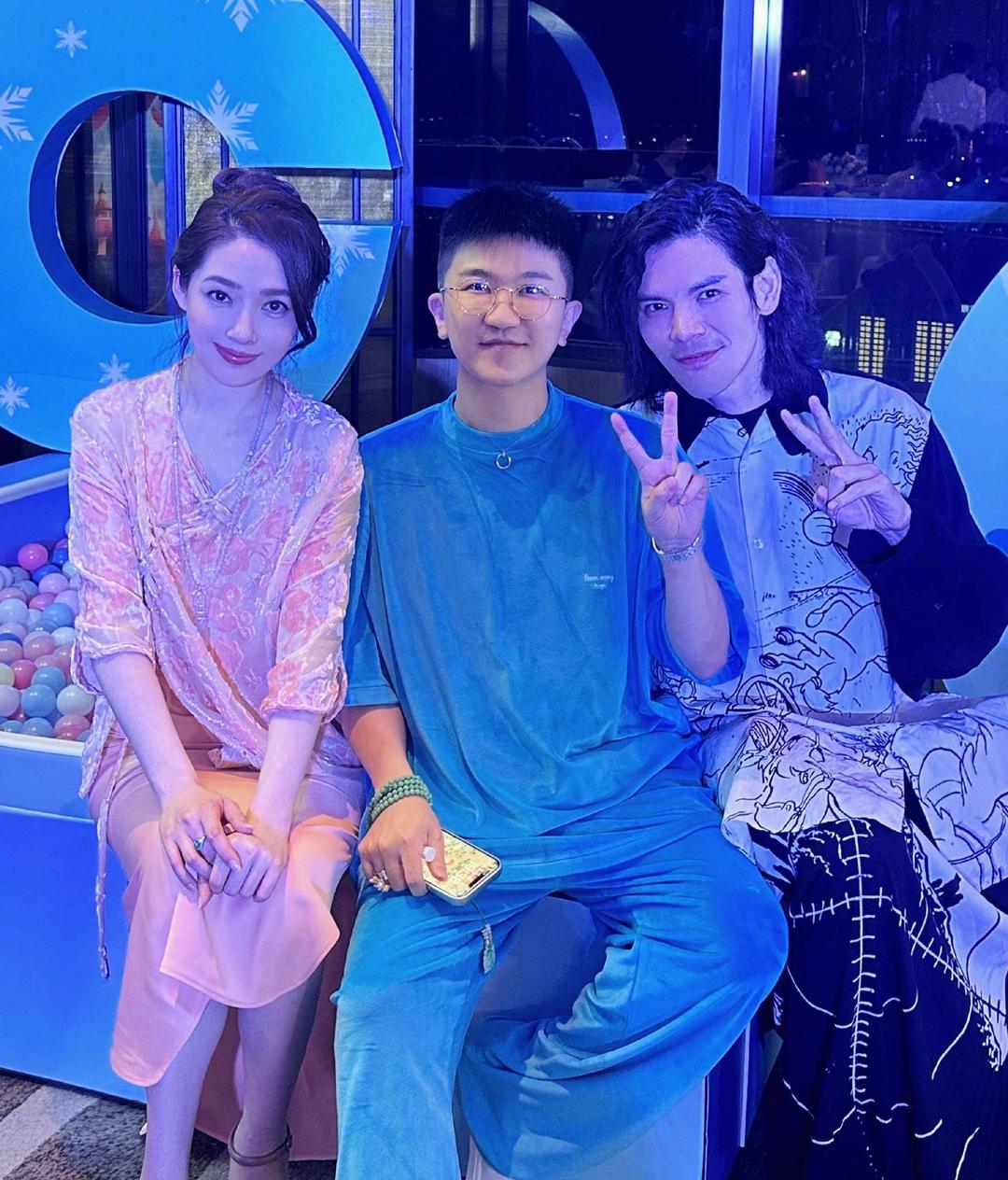 Guo Biting appeared dressed as a noble lady, and her youngest son ...