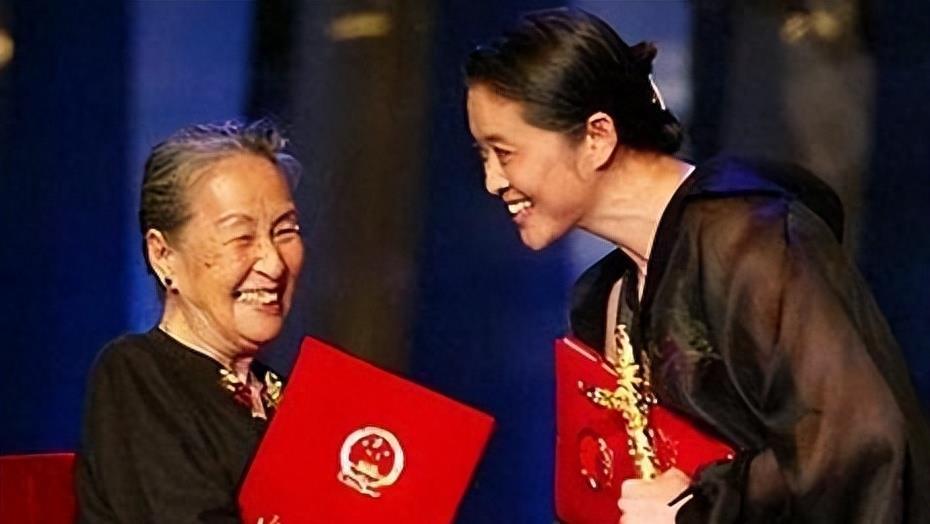 Veteran movie actor Huang Suying, 99-year-old, has been a lifelong ...