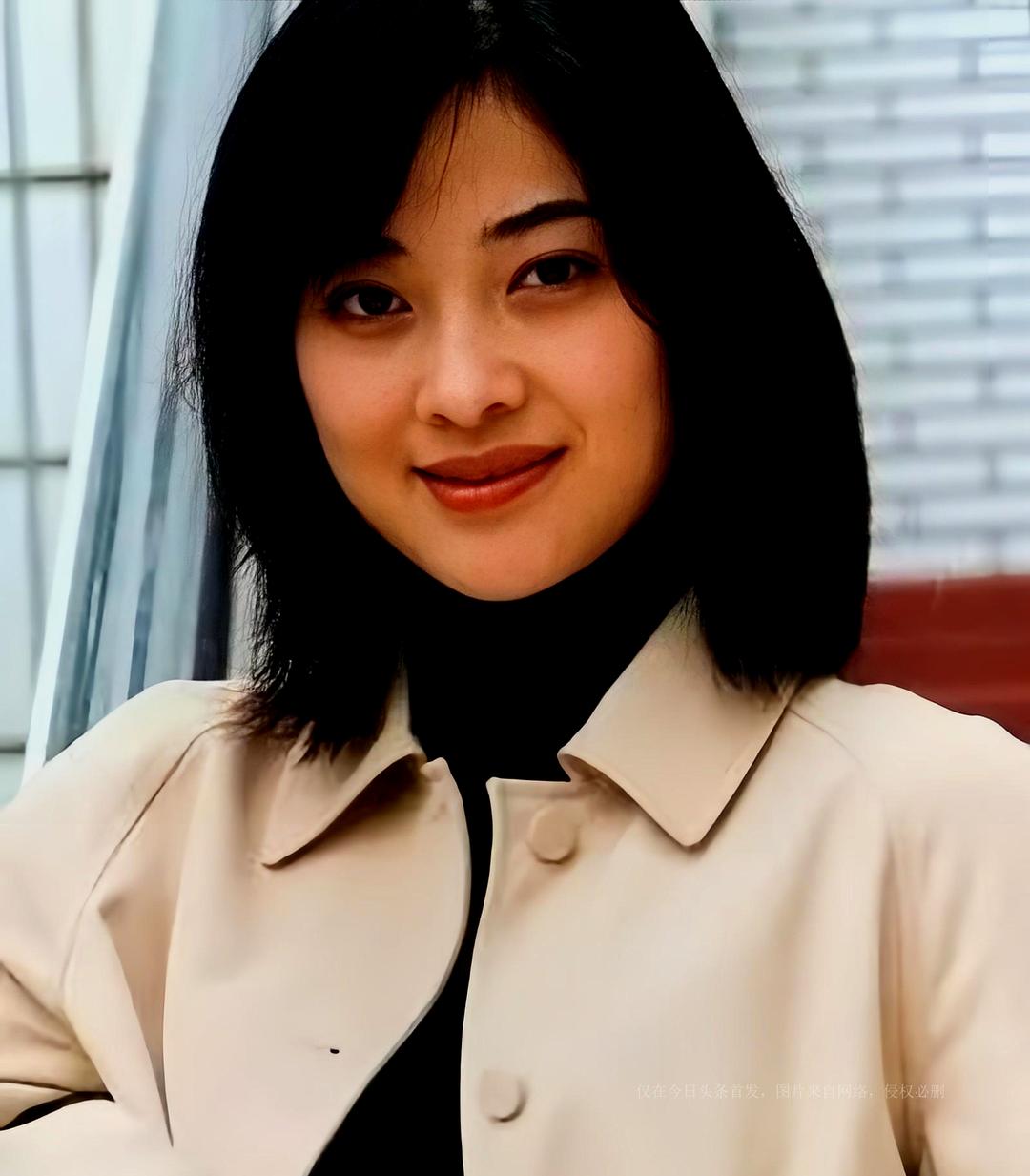 Is Mei Ting considered the most beautiful school beauty in Chinese ...