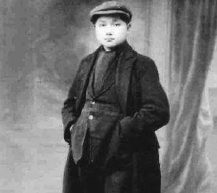 In 1990, 86-year-old Deng Xiaoping came to his wife's grave and said to ...