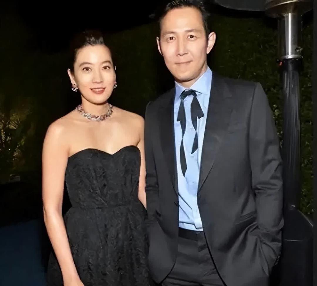Lee Jung Jae has been passionately in love with billionaire Lim Se ...