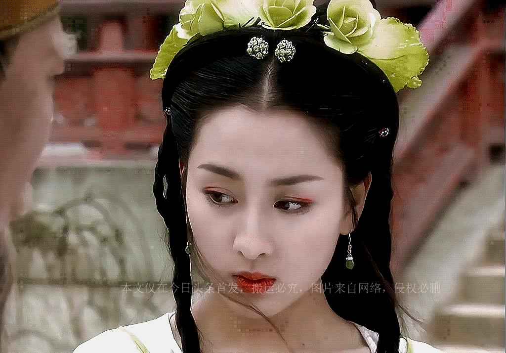 Ma Su shared the gold statue trophy, and the comment section was ...