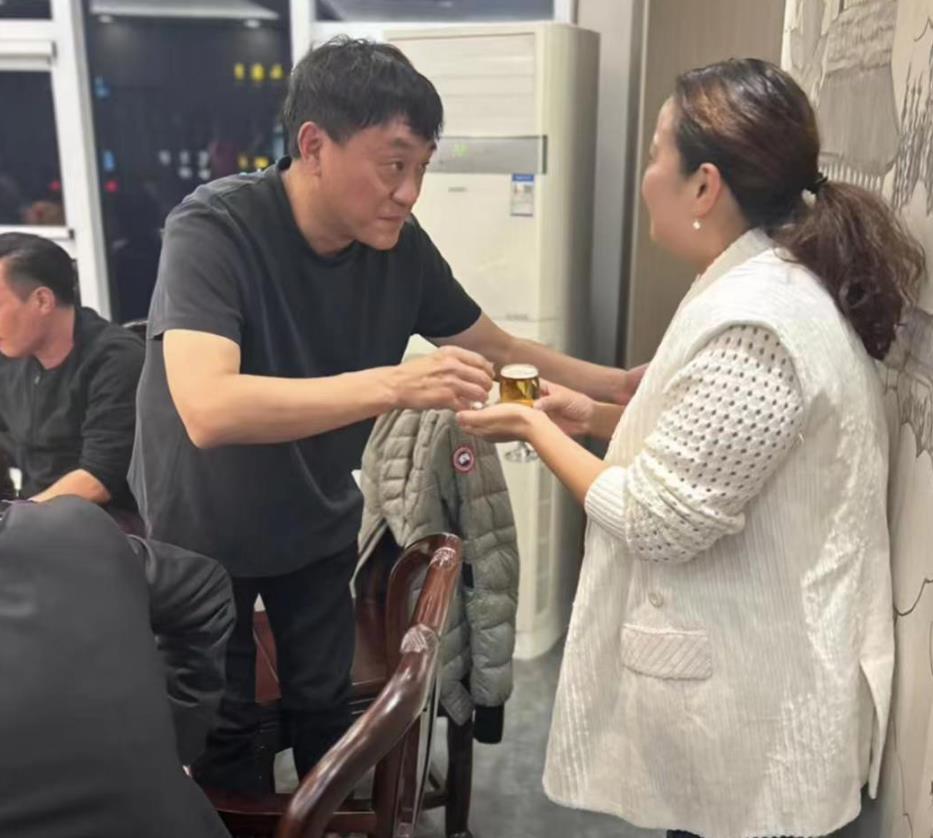 He Bing's stunning private party! The details reveal the style of the ...