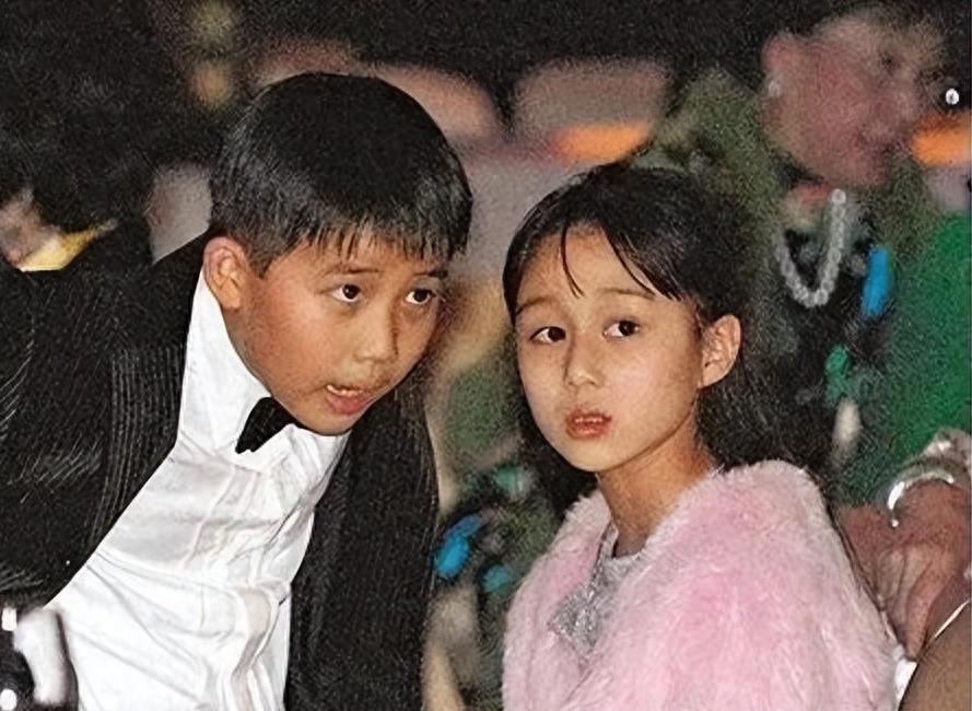 Can't hide it anymore! Stanley Ho and Li Zhi are suspected of having an ...