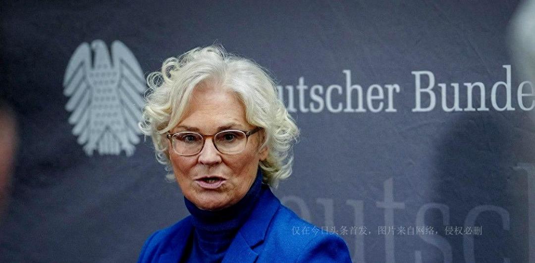 The new German Prime Minister faces his first political problem, the ...