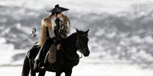 Li Qin and Zeng Shunxi released the first stills of "Seven Nights of ...