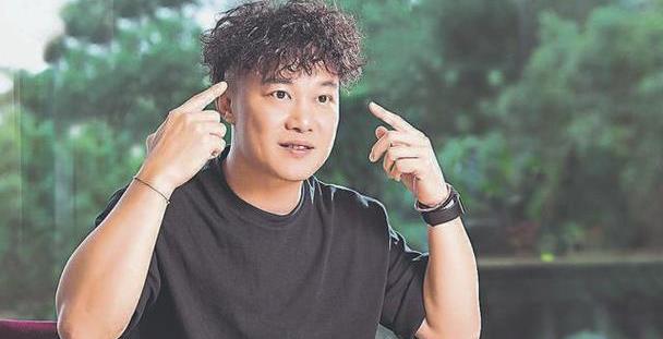 Eason Chan refused to sing the Mandarin follow-up at his concert and suspended the performance ...