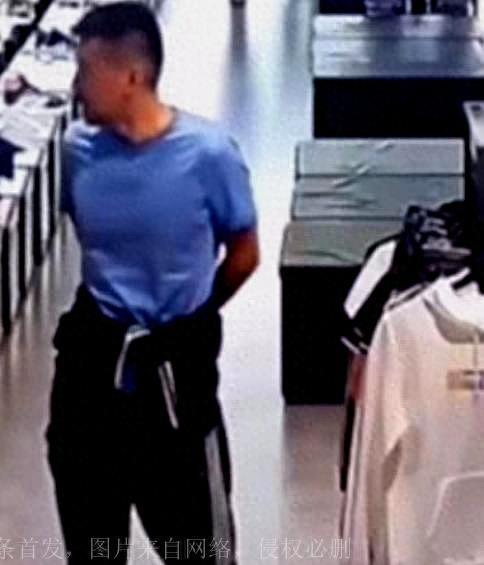 The youngest Chen Jianbin and Liao Fan went shopping, their alternative ...