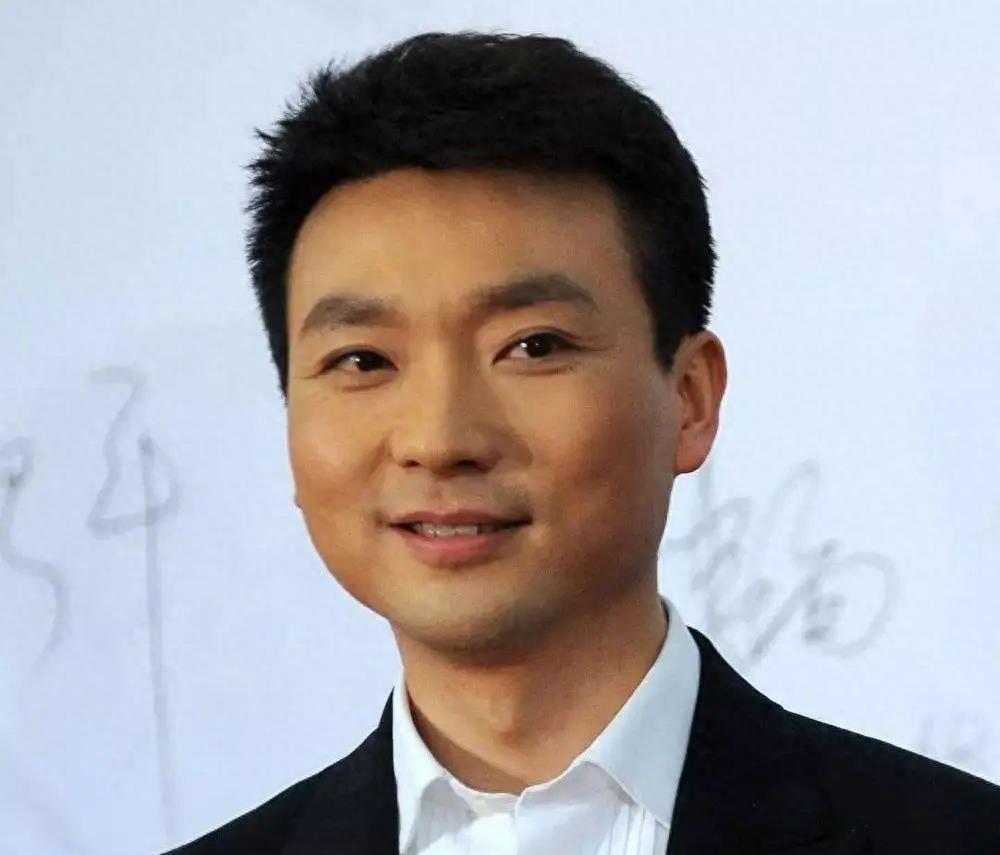 CCTV news anchors have completed the adjustment, and the two candidates ...