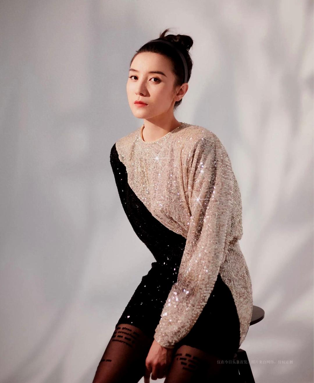 Temperament goddess Song Jia: When paired like this, friends say it's ...