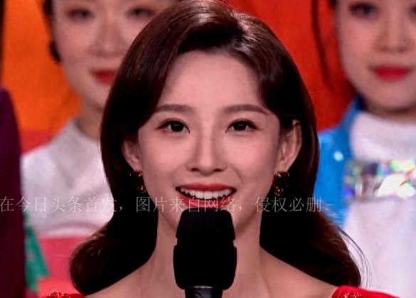 "Spring Festival Gala Host" Ma Fanshu: Her rise to power is far more ...