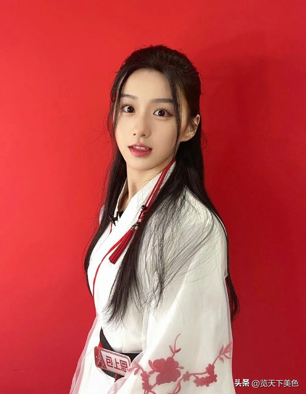 Beautiful and charming, an exquisite little princess, a new generation ...