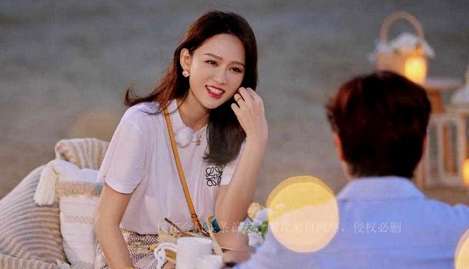 44-year-old Joe Chen appears without makeup. His skin is firm and his ...