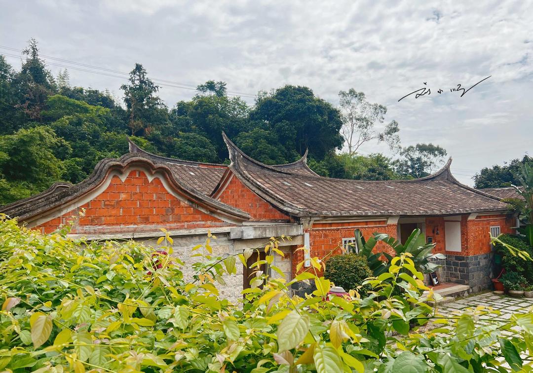 Hidden deep in the mountains of Xiamen is an "Internet Celebrity Hotel ...