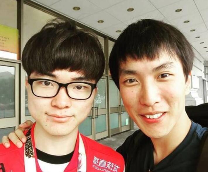 After T1 won the championship, the senior brother fell in love and ...