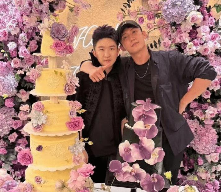 Zhang Dada's 33rd birthday, Fan Chengcheng, Huang Jingyu and other ...