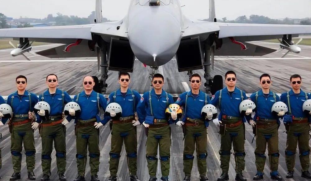 400 pilots collectively defected to China, vowing never to return to ...