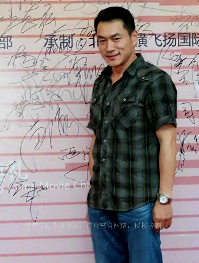 Famous actor Ding Haifeng: I have been in love with my first wife for 30 years, fighting cancer ...