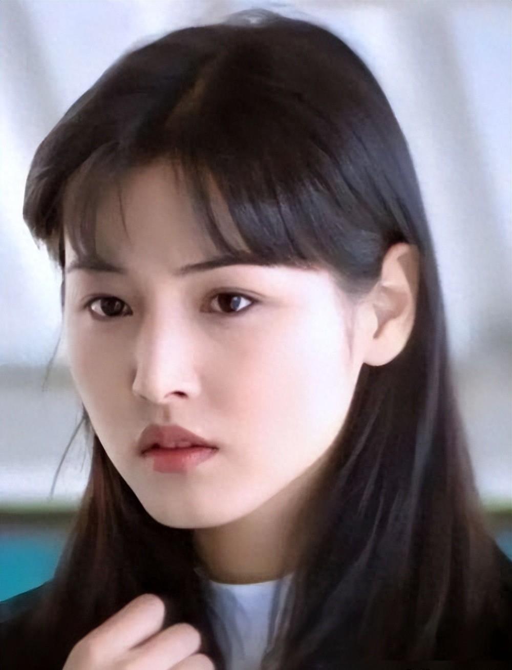 Once the most beautiful woman in the world, now she is like a ghost and ...