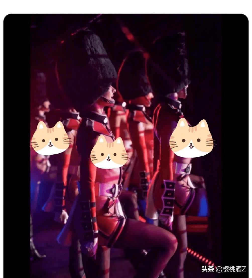 LISA was a nude backup dancer in her first Crazy Horse show, but she ...