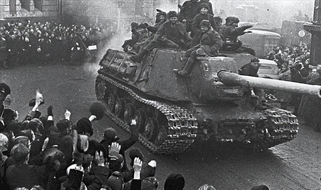 Why could Stalin defeat Hitler? Just look at the number of generals who ...