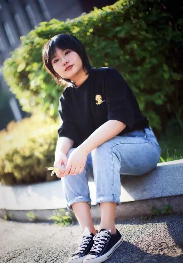 李雪琴登上《男人裝》雜誌，風格多變的她，是你認為的性感嗎？ - 資訊咖