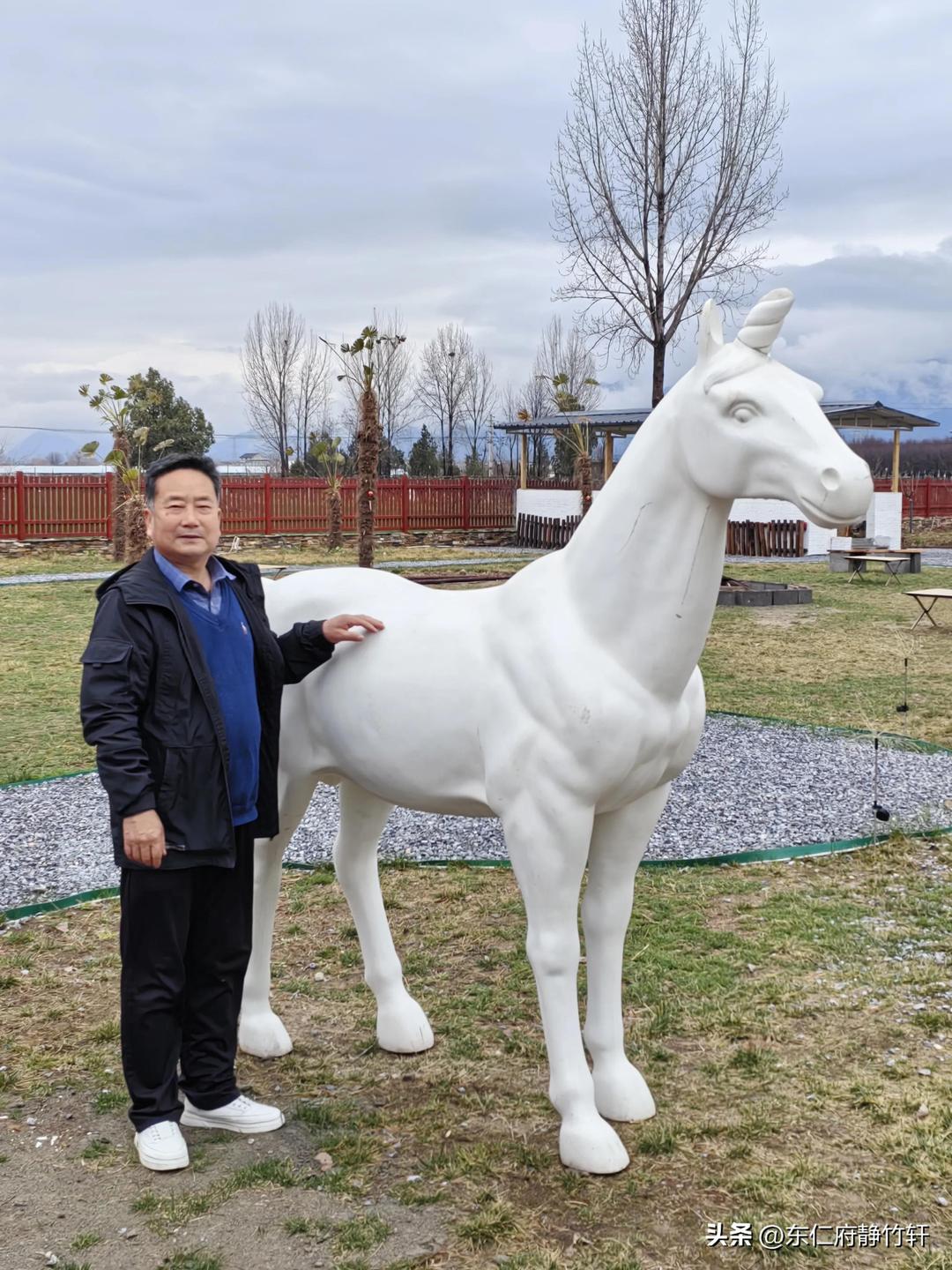 Bu Suanzi Yi Si Meng Chun Meet Xi'an Huyi Youjian Dongli B&B Text/Li ...