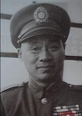 The New Fourth Army captured the National Army Lieutenant General alive ...